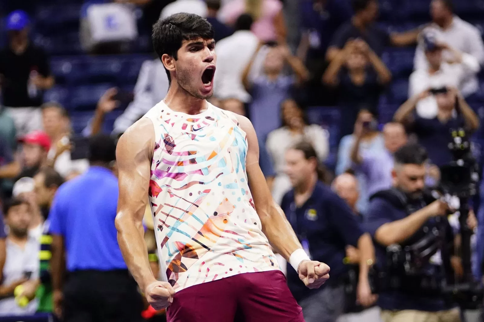Carlos Alcaraz en route vers une finale de l'US Open après une victoire ...